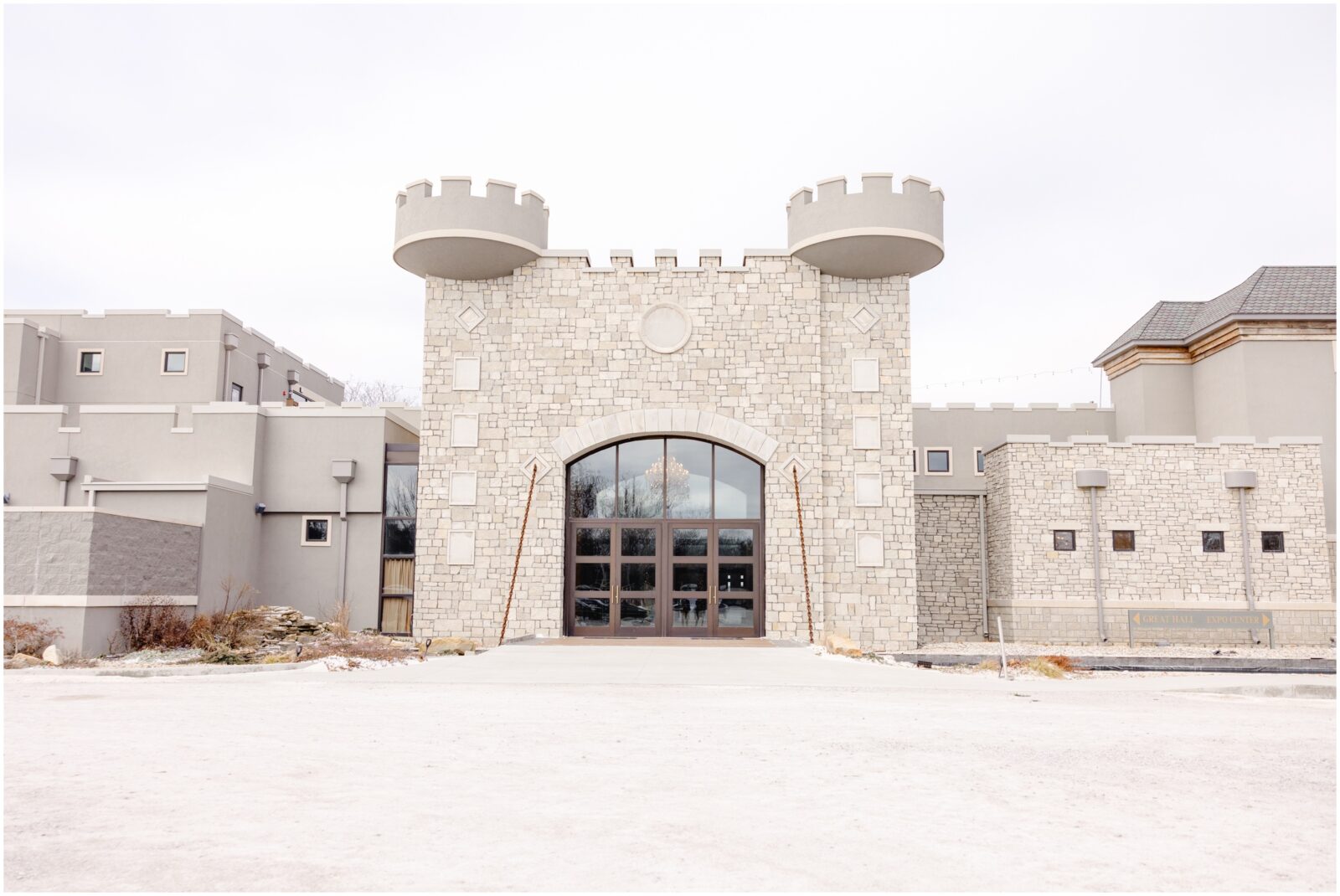 Lauryn + Eli | A Castle Ridge Wedding | Centralia, Illinois ...